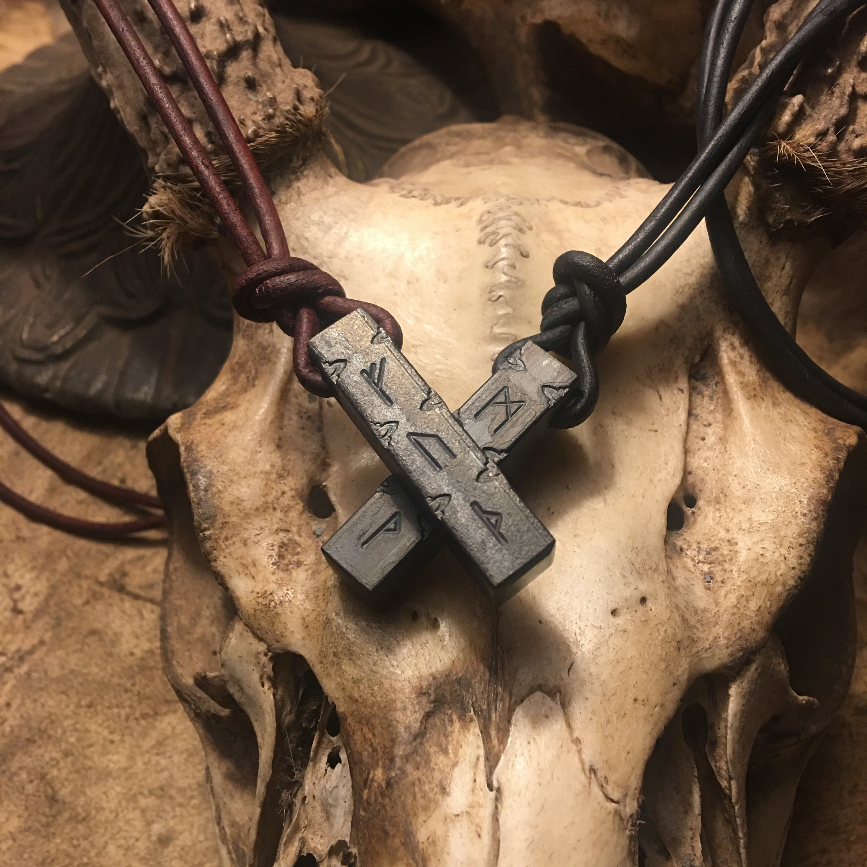 Ritual Crafted Rune Totem – BLUTFORGE